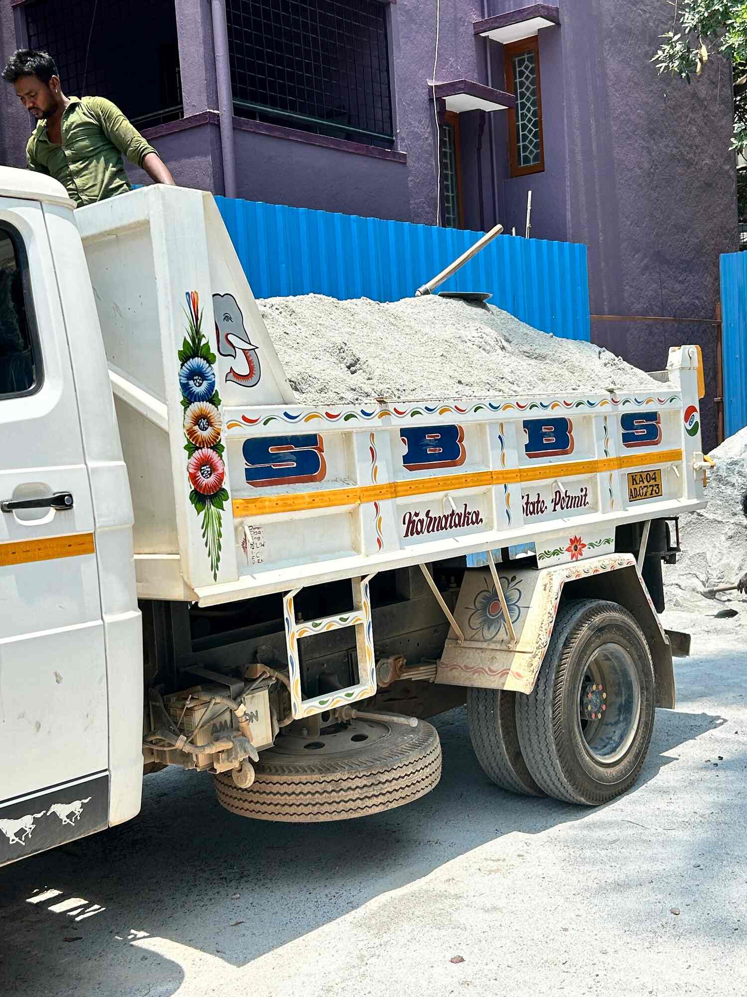 Sri Balaji Bricks Suppliers And Earthmovers in Muthyala Nagar,Bangalore ...